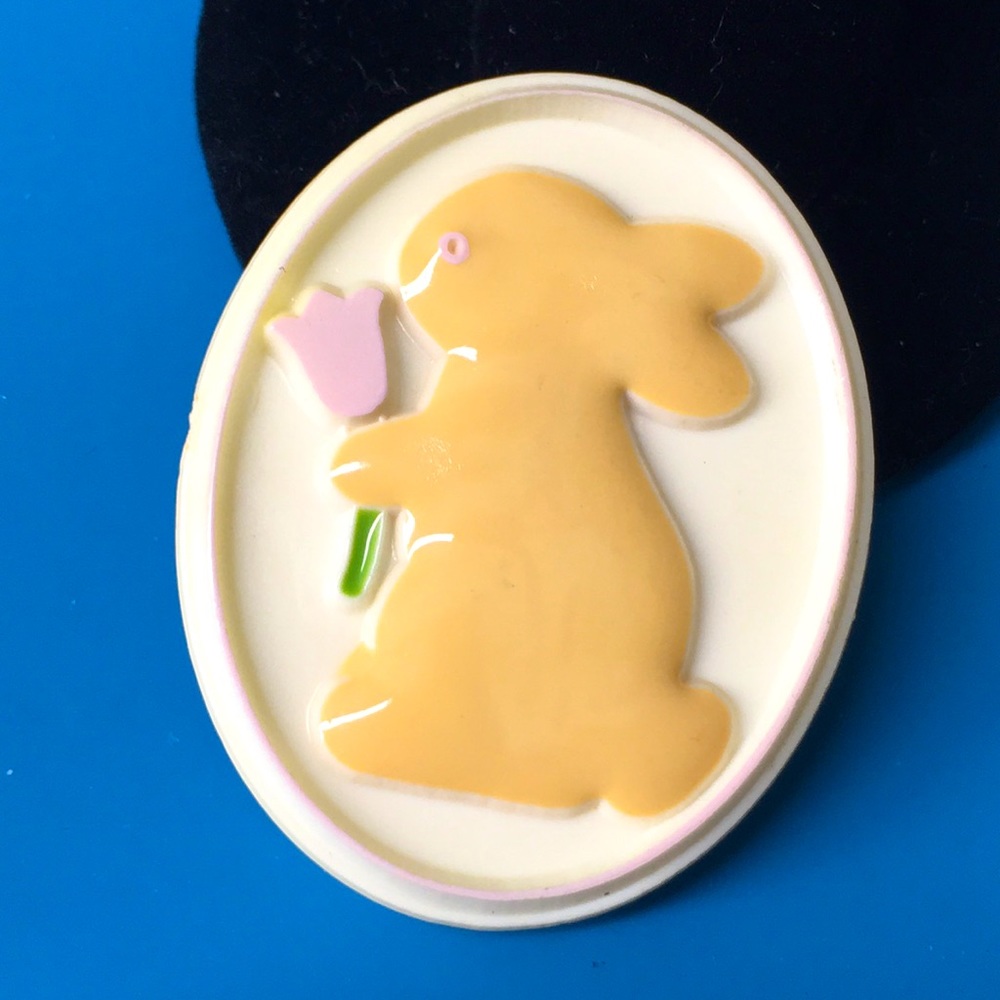 1984 Vtg Rabbit Brooch By Hallmark Cards - Gem